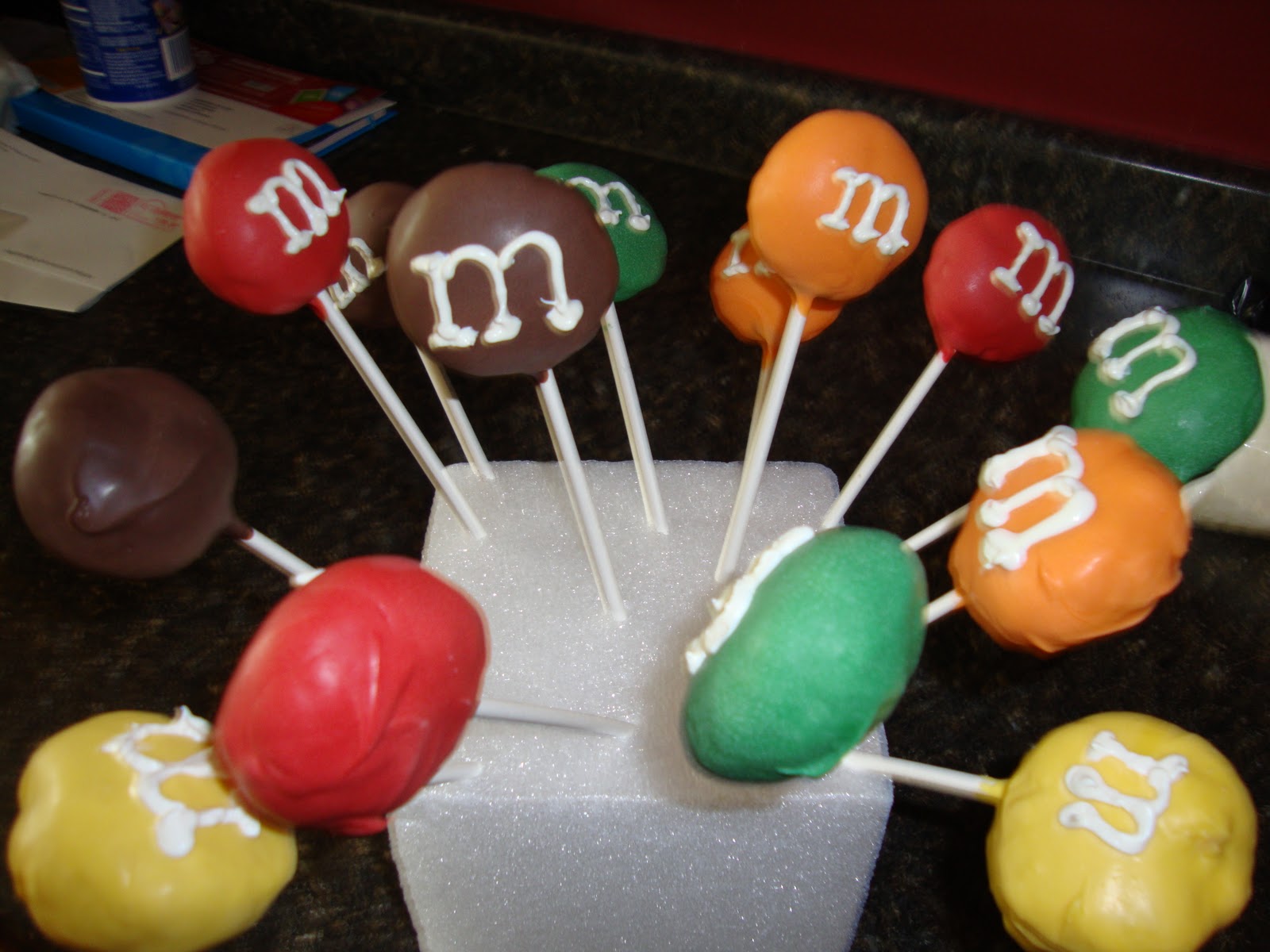 Miss Amber's Tasty Desserts: M&M Cake Pops