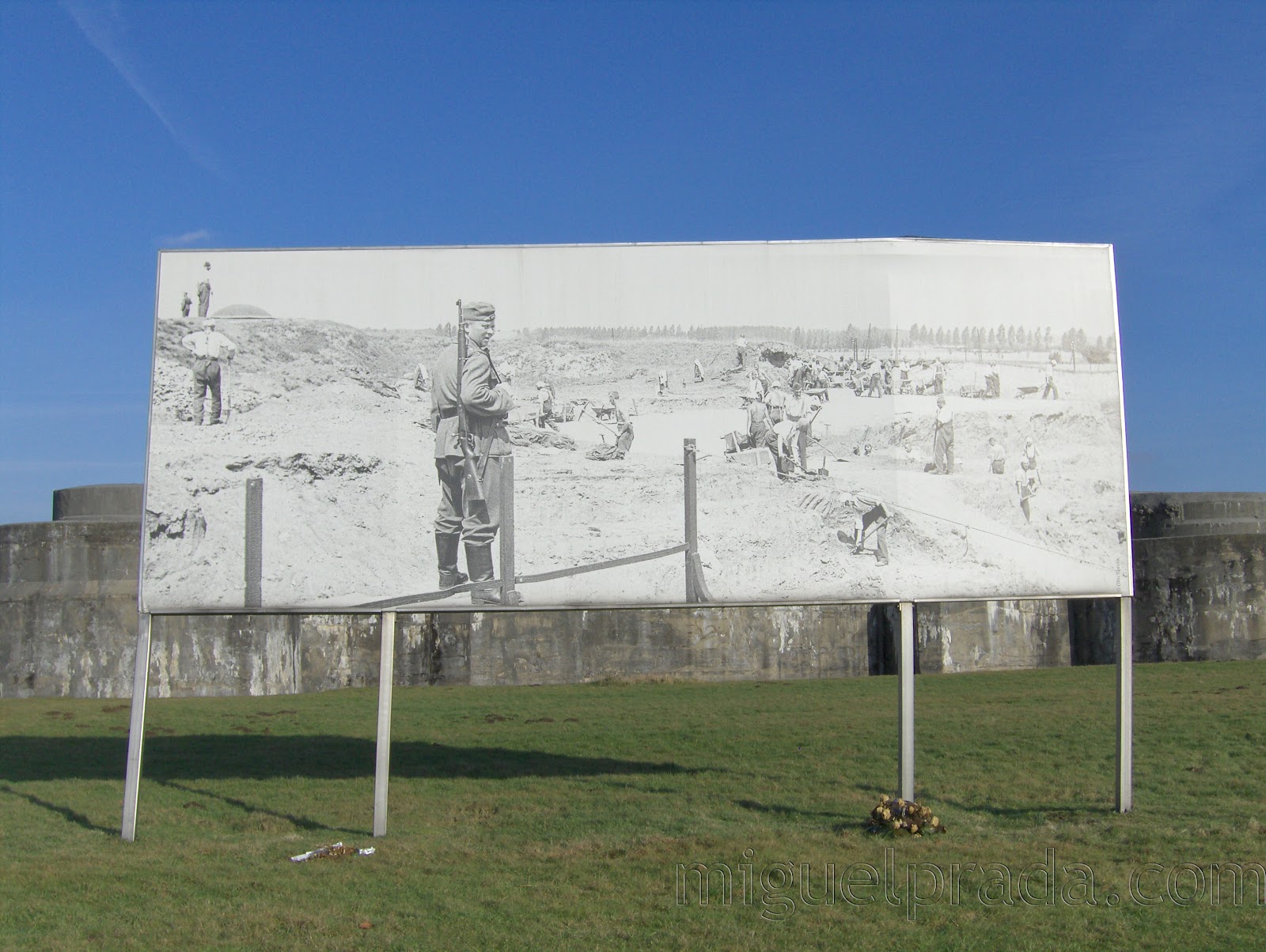 La cueva: Visita a Fort Breendonk, Bélgica.