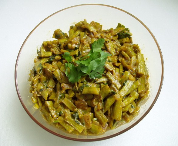 Sizzling Indian Recipes.....: Gawar (Cluster beans) subji - Gujarati Style