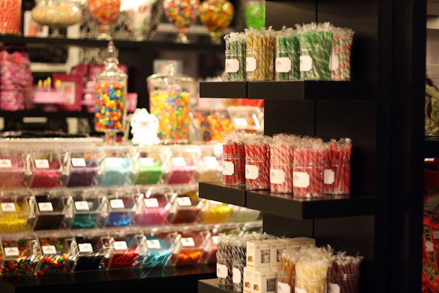 The Gaines Gang: PINKITZEL!