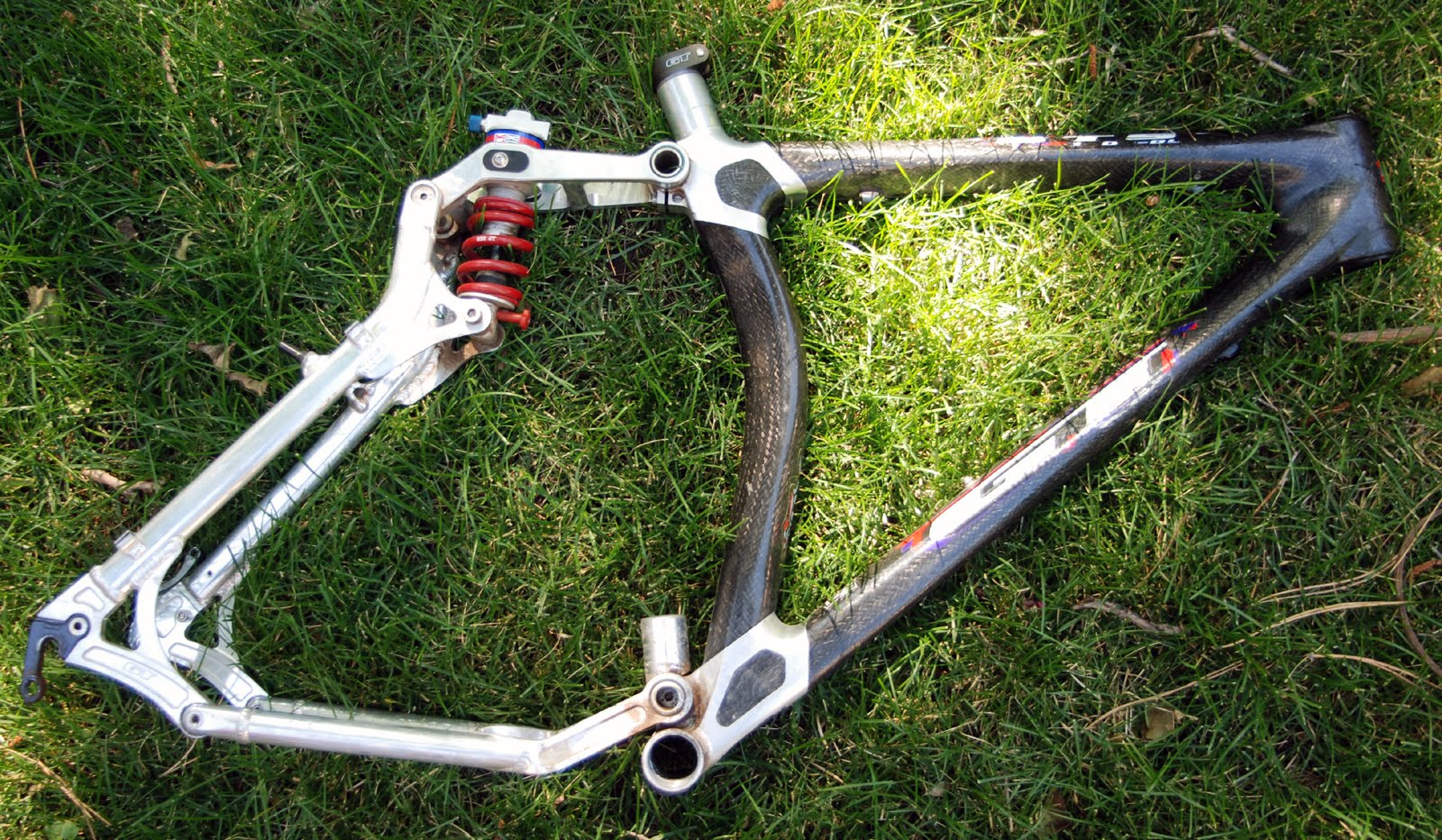 ANEX BICYCLES: GT STS-1000 DS thermoplastic frameset