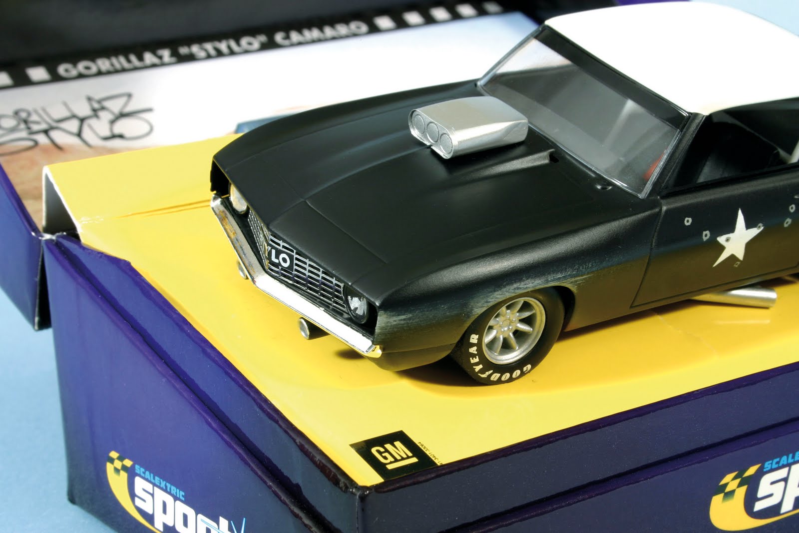 MODELKIT WORKSHOP: Camaro Stylo Gorillaz Scalextric + Custom Paint