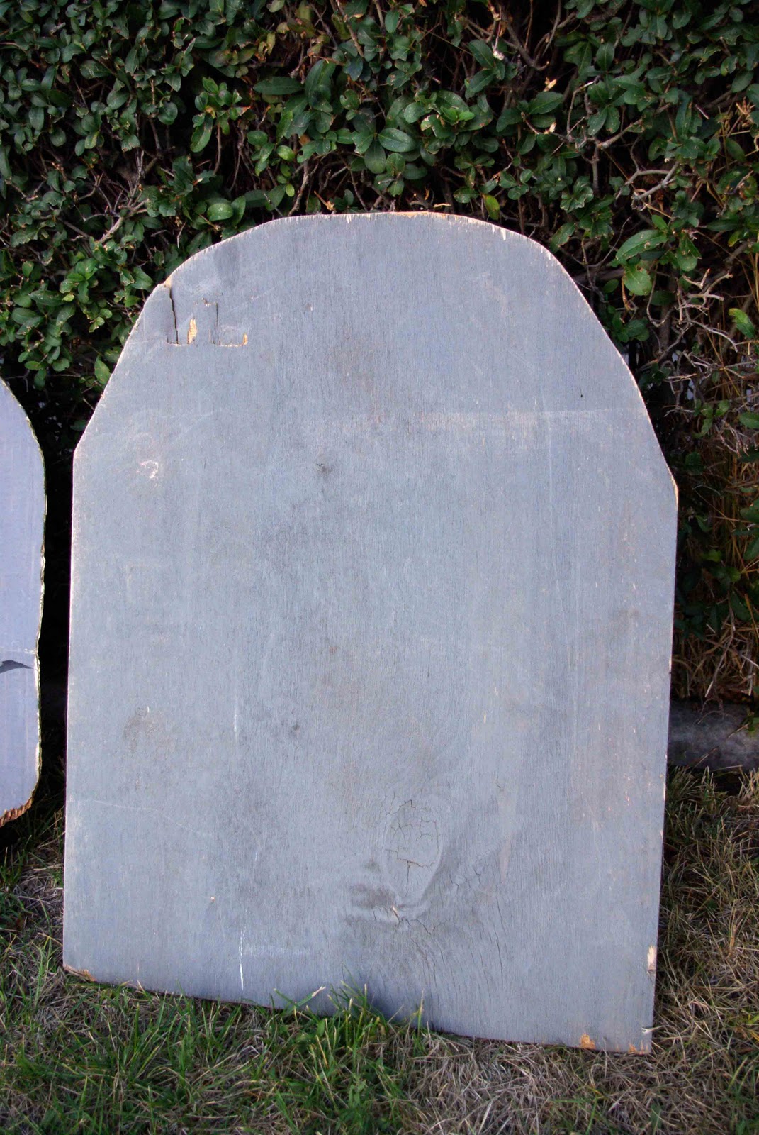 There was a bright flash of light...: Name That Tomb