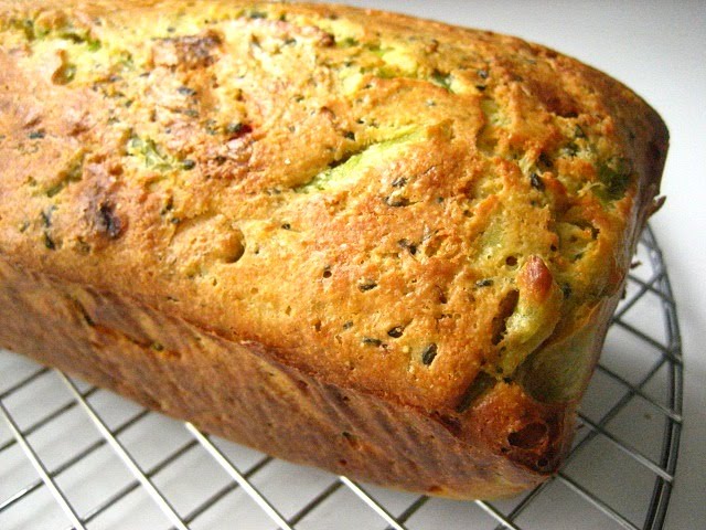 Broccoli & Sundried Tomato Corn Bread