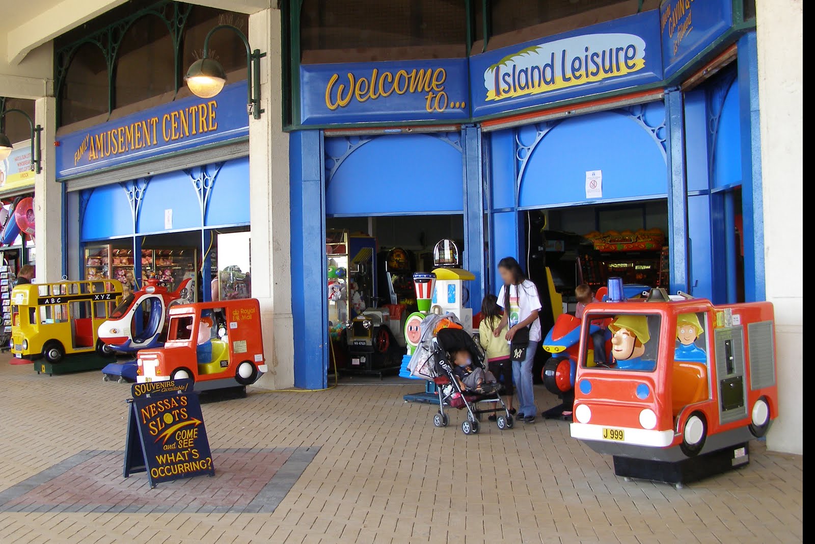 Photography for Novices: Can you tell it is Barry Island?