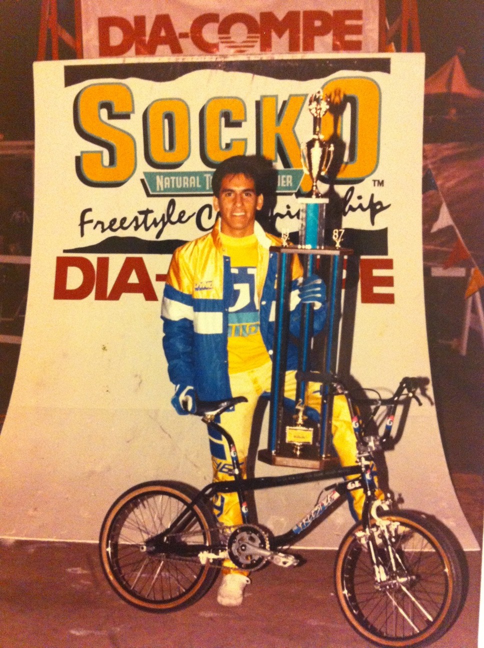 BMX Freestyler: Living Legend - Robert Castillo