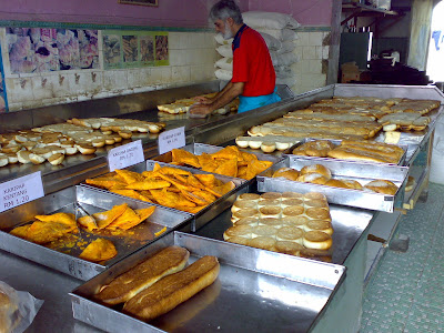 KEDAI ROTI AWAL DI JOHOR BAHARU