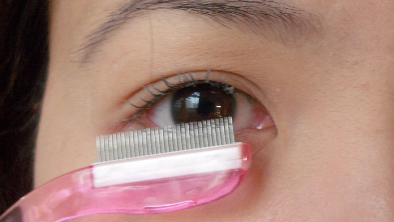 The Clover Beauty Inn: Tutorial: How to Apply Mascara that Curls All Day