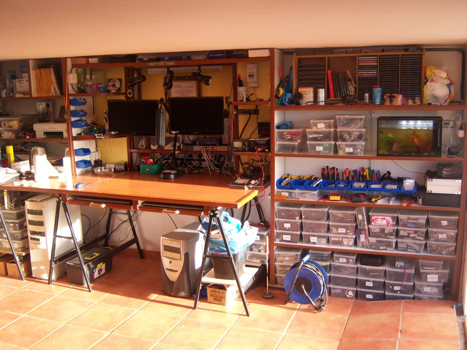 MONTAJE Y REPARACIÓN DE ORDENADORES: FOTOS TALLER COMPUTER JRMA