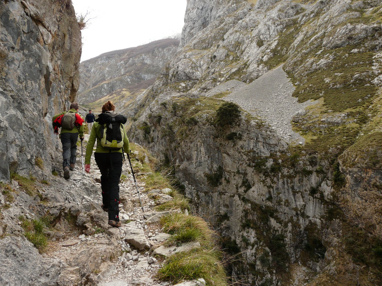 Al aire libre: Poncebos - Bulnes