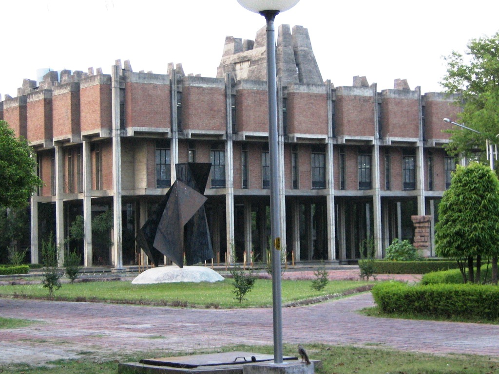 IIT-Kanpur Campus: Library