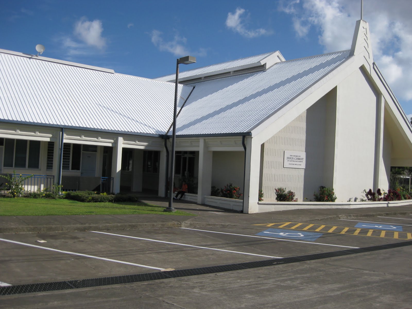 Mission and beyond: Falesa (chapels)