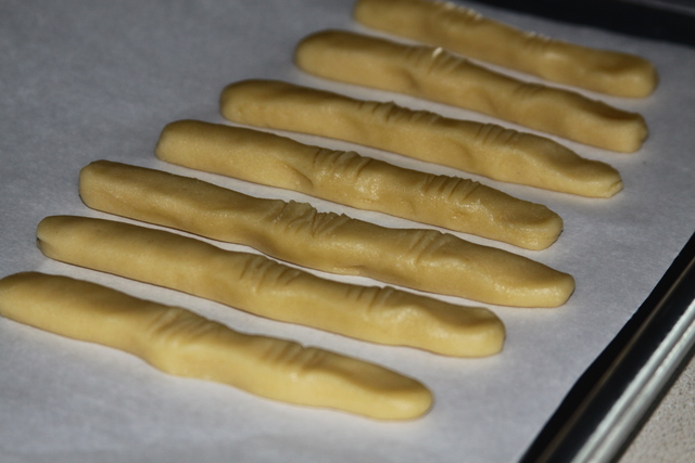 DigiCrumbs: Halloween Finger Cookies – A Halloween Treat