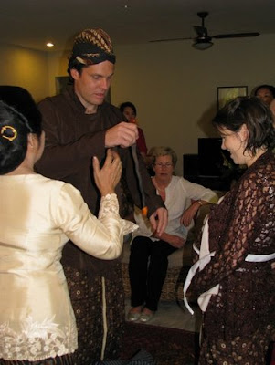 Asian Sky: Emily's "baby shower" - Mitoni Ceremony