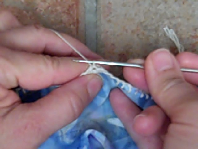 Art Threads: Monday Project - Zigzag Crochet Edging