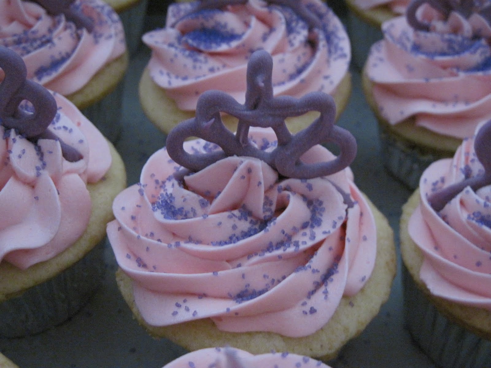 CuppyCake Love: Princess cupcakes for a 3rd Birthday Princess!