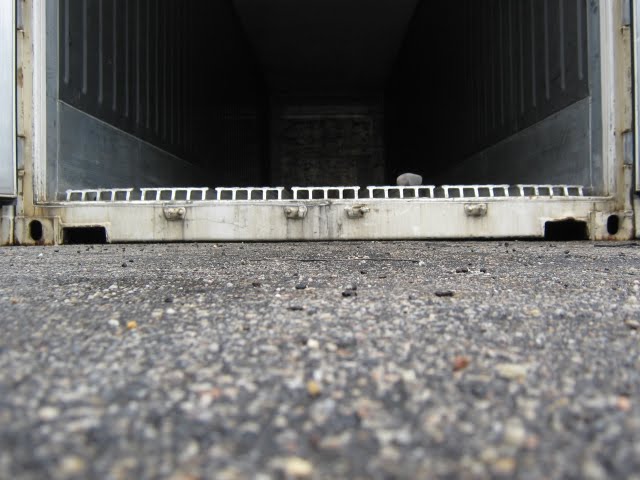 REEFER CONTAINER - Drain Plug Review