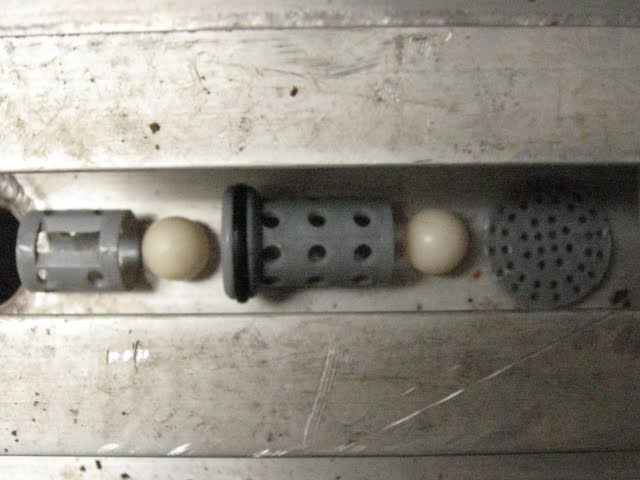 REEFER CONTAINER - Drain Plug Review