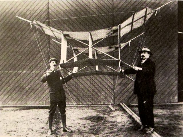 MONDOBLOGO: krazy for kites!