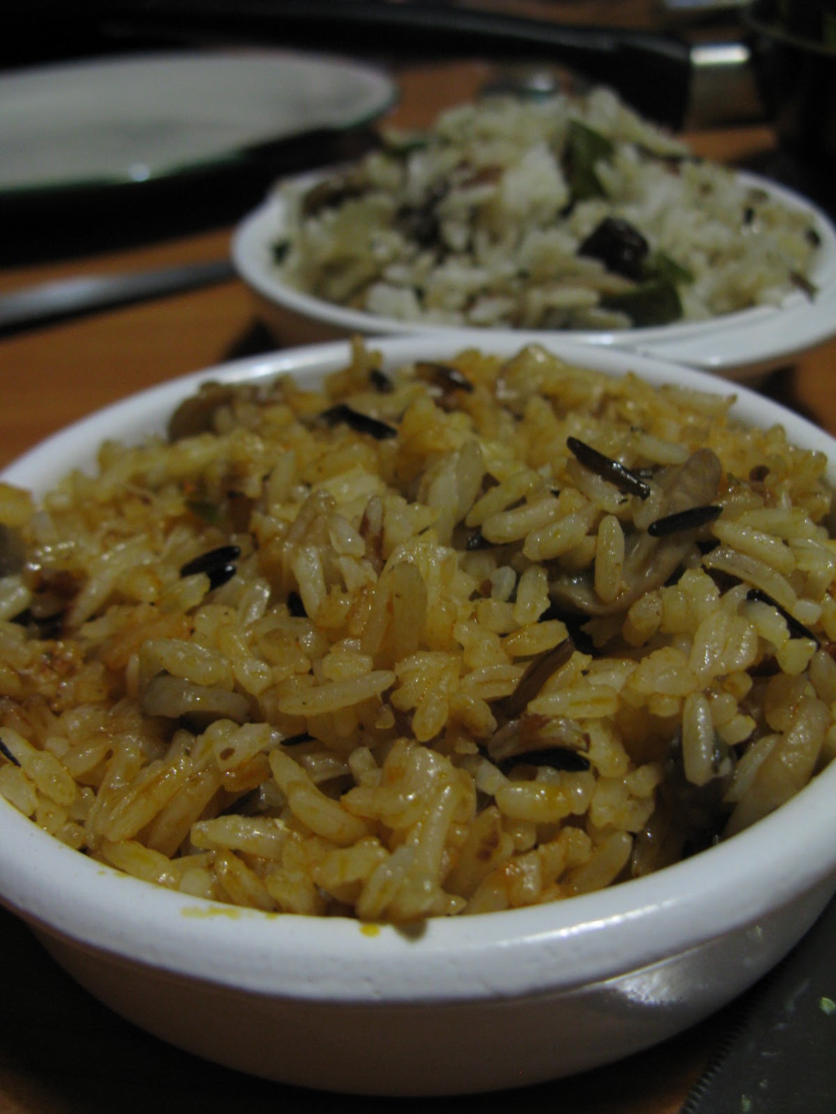 Mon livre de cuisine: Poêlée de riz aux champignons, raisins secs et ...