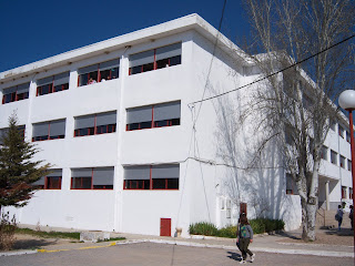 -: Colegio Público María Moreno (junto al IES La Jara)