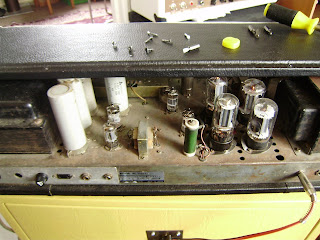 PCR Guitar Tech: Teisco Checkmate 100