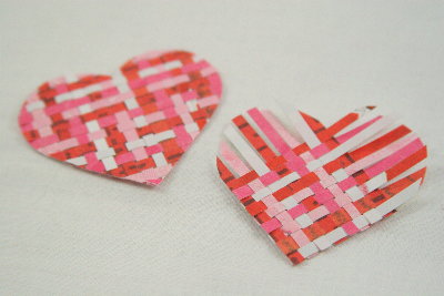 Childmade Tutorials: Weaving Paper Hearts