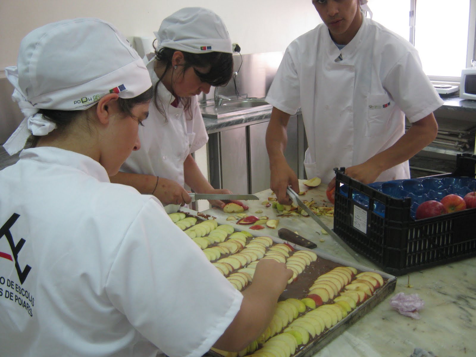 Os Pasteleiros de Milheiros de Poiares: Aula de Pastelaria Decorativa