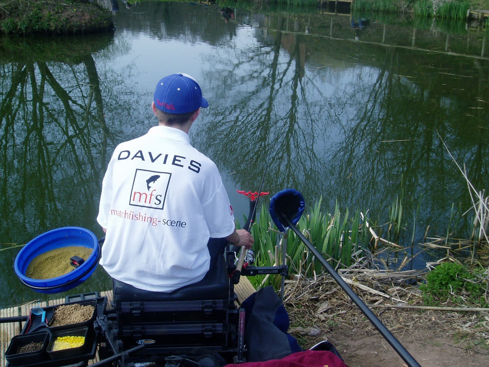 Ryan's Fishing Blog: Lloyds Meadow 16/05/10