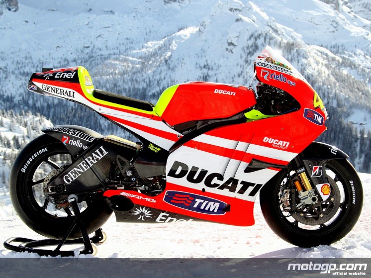 Ducati Blog - News, Events, Lifestyle...: VALENTINO ROSSI'S COLOURS