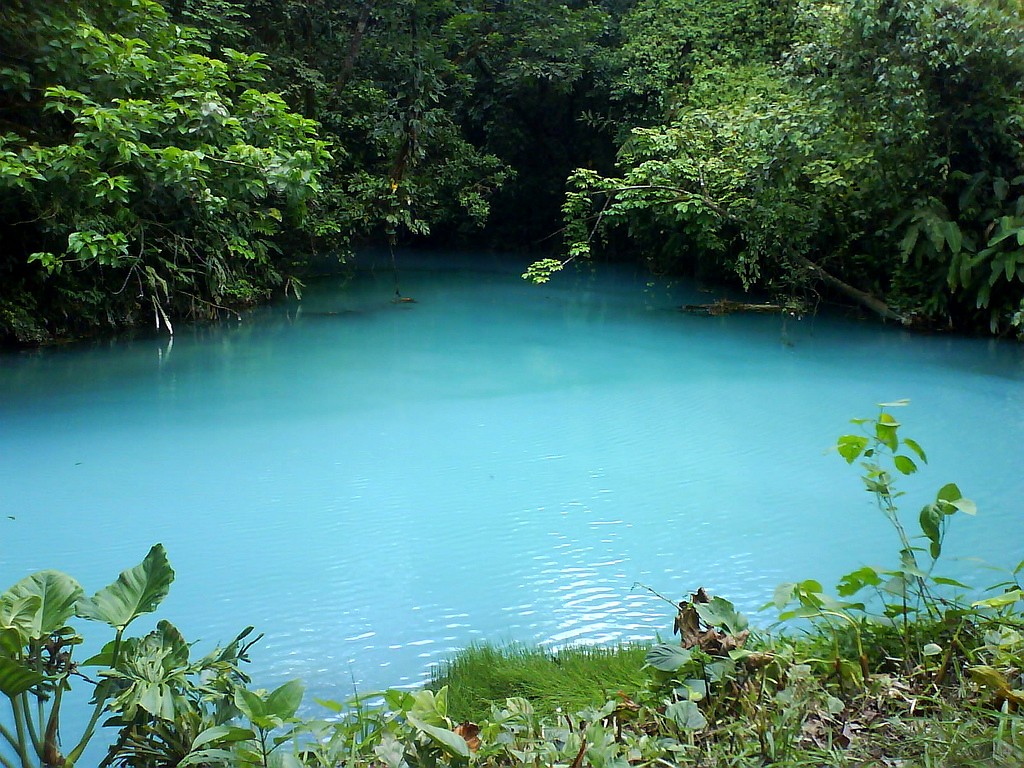 THE WORLD GEOGRAPHY: 6 Rivers Amazing Colors