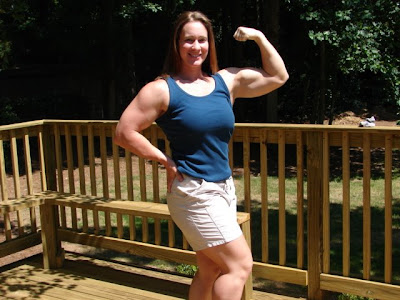 The Bigger the Better - Female Bodyduilders: Amanda Dunbar