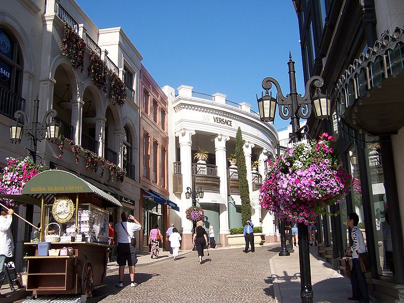 places to visit: Rodeo Drive