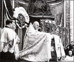 Traditional † Catholicism: The Papal Mantum