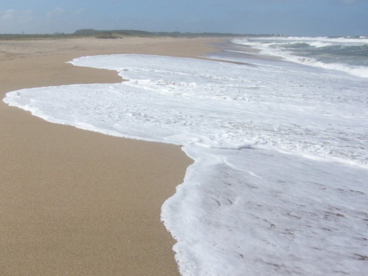 VILLA CANELA: Ubicación: PLAYA DE ARACHANIA- Rocha- R.O.U.