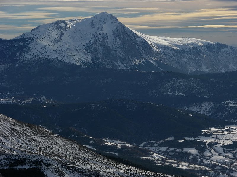 CIMAS Y LEYENDAS: EL TURBÓN, LA MONTAÑA MÁGICA. 2.492 m.