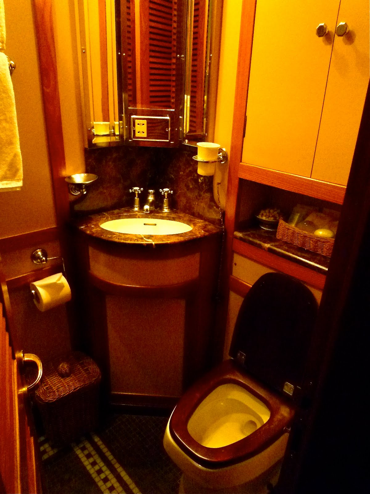 The Living Room: Onboard the Orient Express!