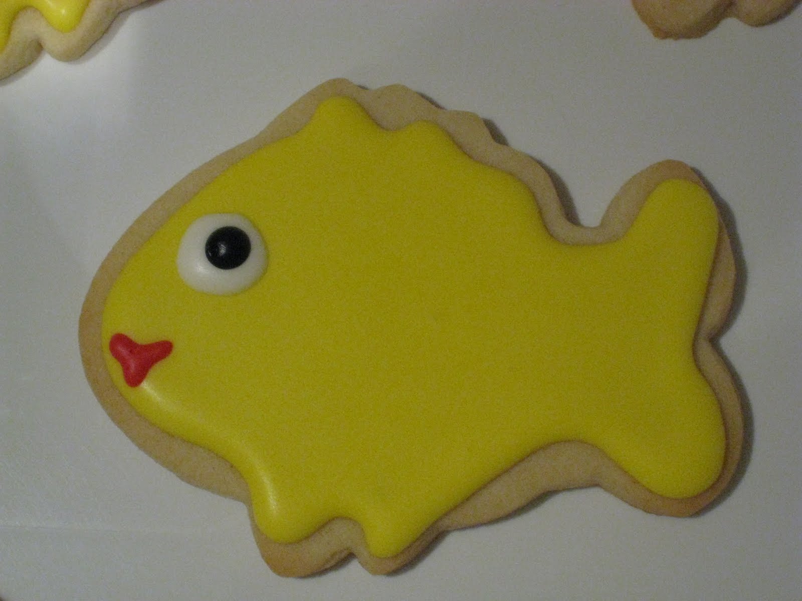 Best Tasting Sugar Cookies Ever!!: Fish Friends