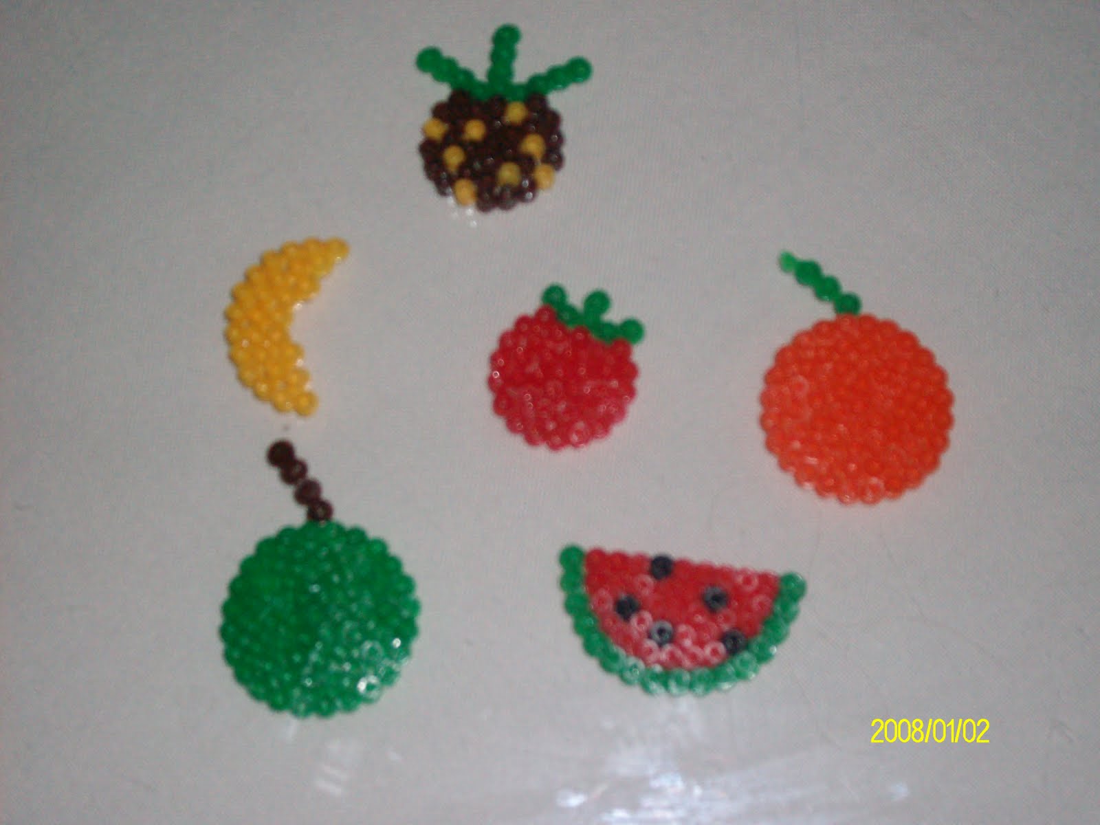 varios temas....: pysslas frutas.......