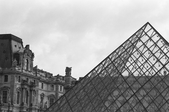 Joan Lakin Mikkelsen Photography: Triangles in Paris and nearby