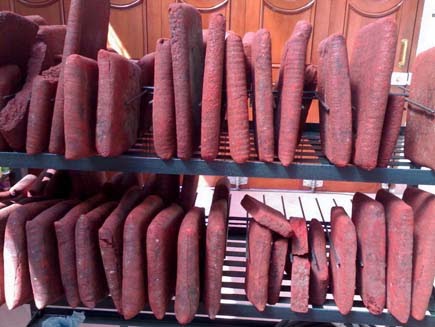 CV.Sarana Nusantara: Getah Jernang ( Dragon's Blood )