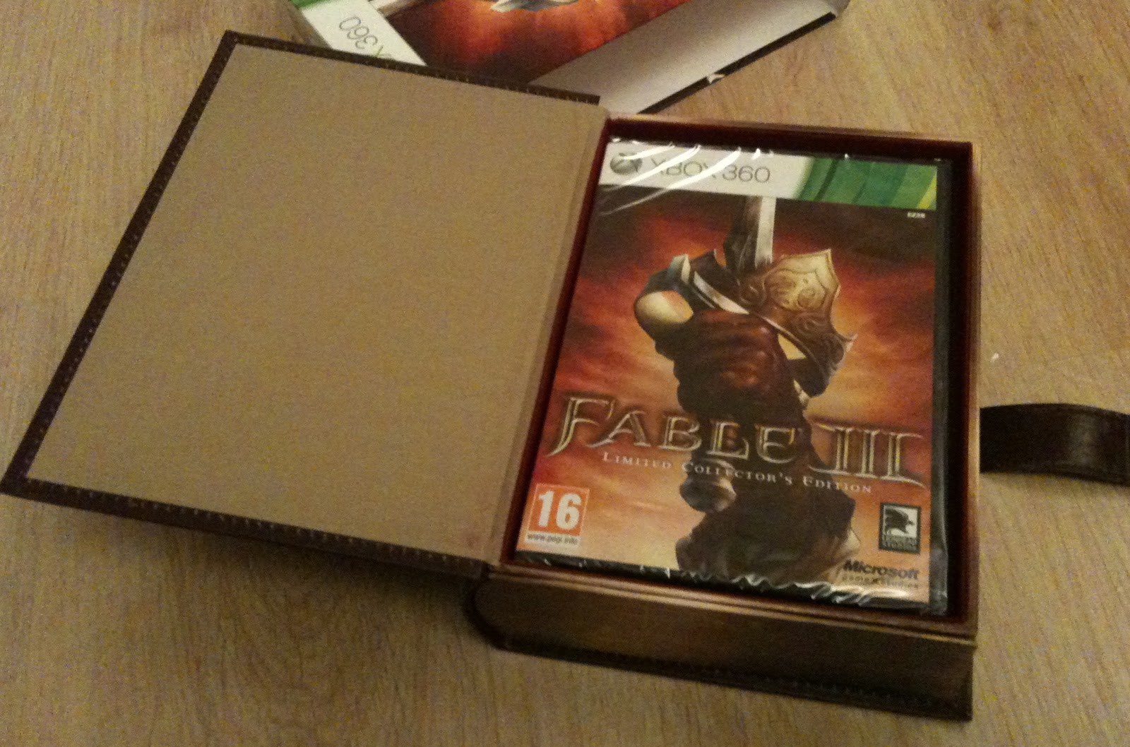 30-something gamer: Fable 3 Limited Collector's Edition unboxing