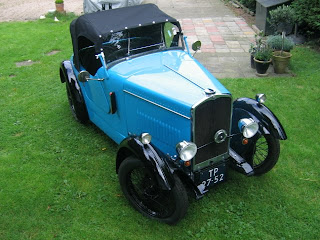 motorcycle: A Triumph Super 7 Gnat Roadster 884 cc 1930