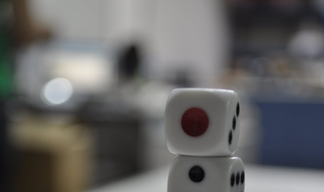 Manila Life: Happy Mooncake Festival.... Dice game!!!