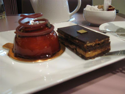 paris breakfasts: Dalloyau Opera cake
