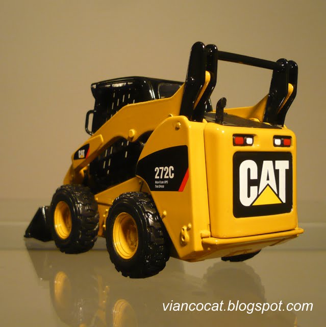 VIANCO: CAT 272C