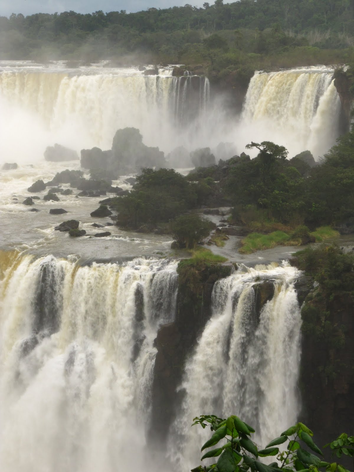 mira und annike: Fotos: Iguazu Wasserfall