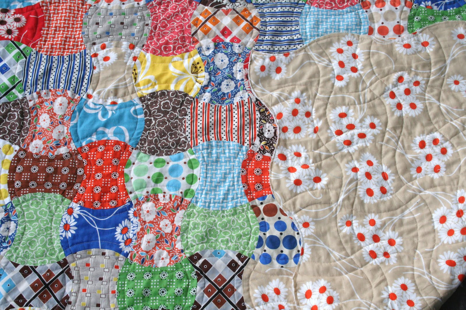 Gone Aussie Quilting: Katie Jump Rope Apple Core Quilt