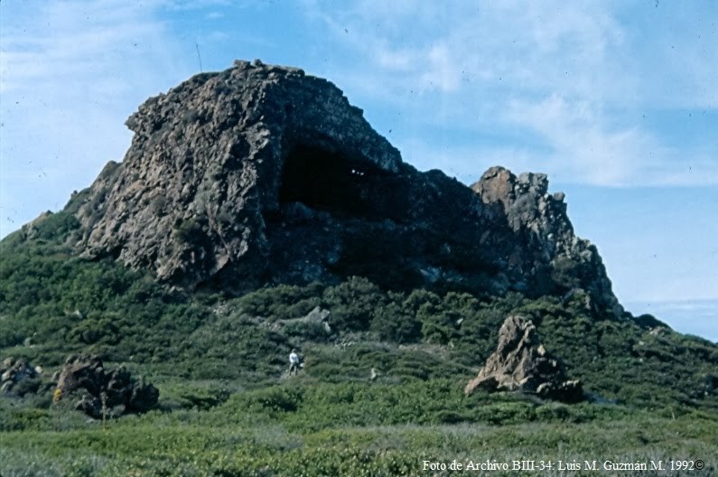 TURISTEANDO POR LA BAJA CALIFORNIA : CUEVA DE PUNTA BANDA