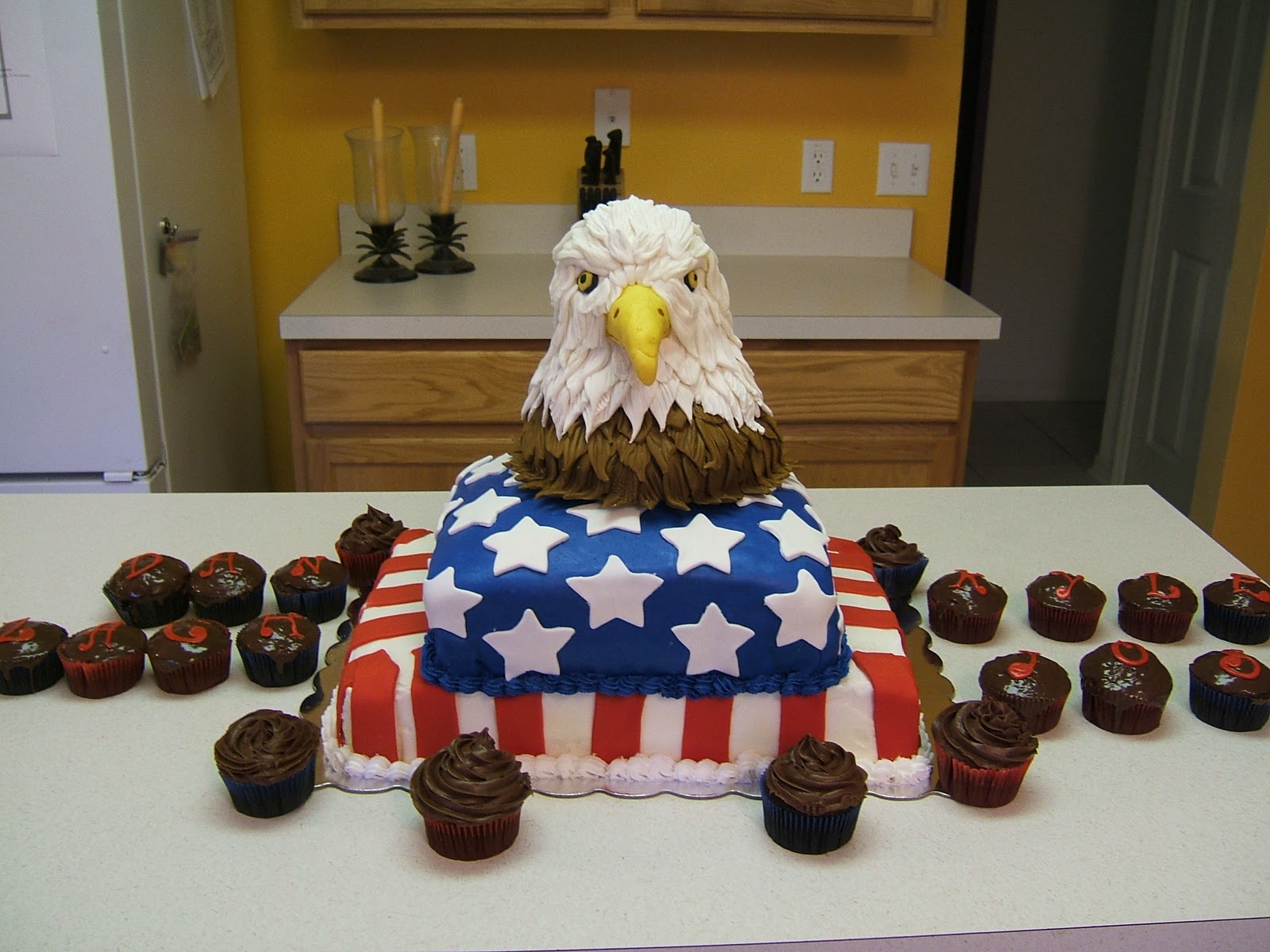 Kaaren's Kakes: Eagle Cake Level 3